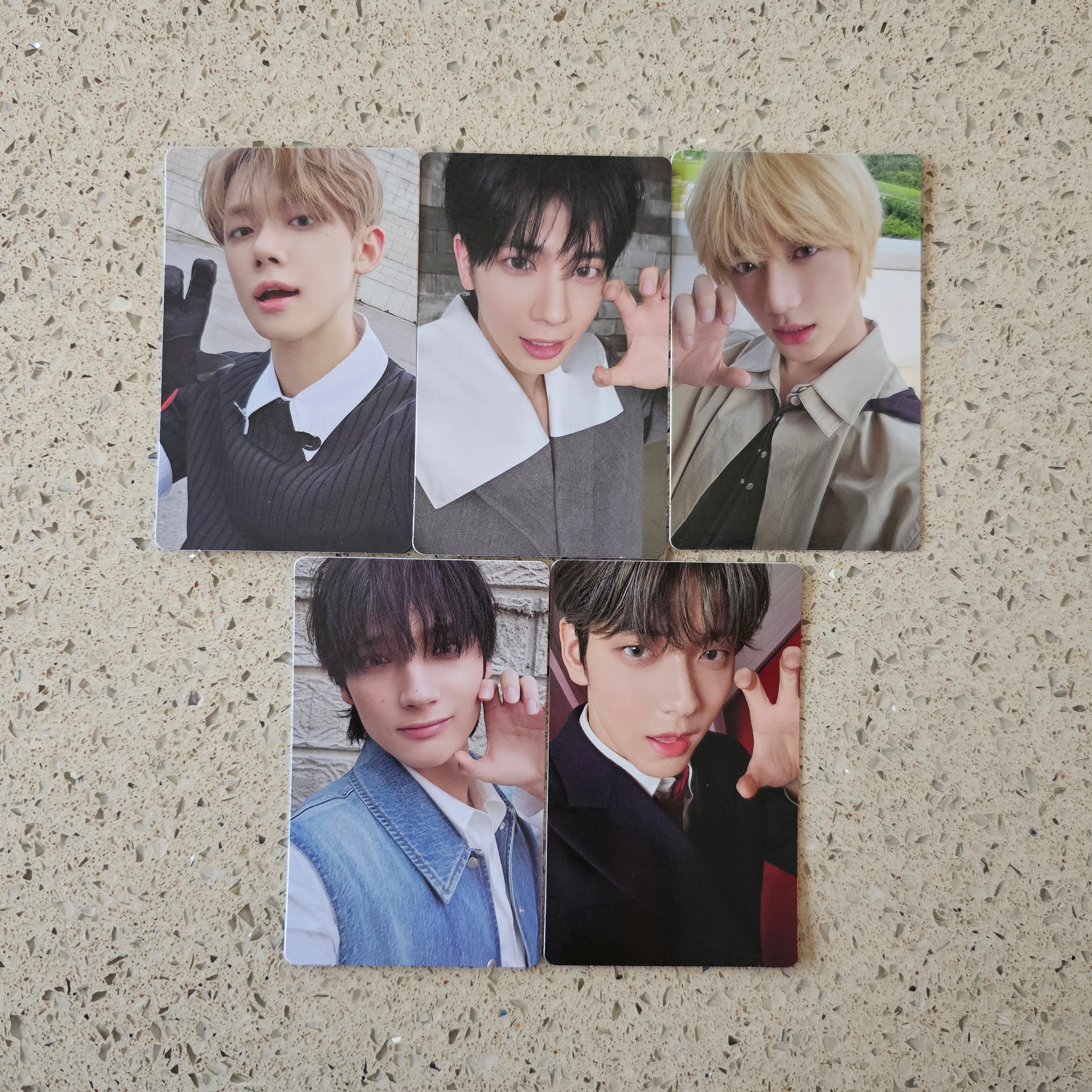 TXT - SANCTUARY WEVERSE POB PHOTOCARDS (PHOTOBOOK VER.) – Yes Idol ...
