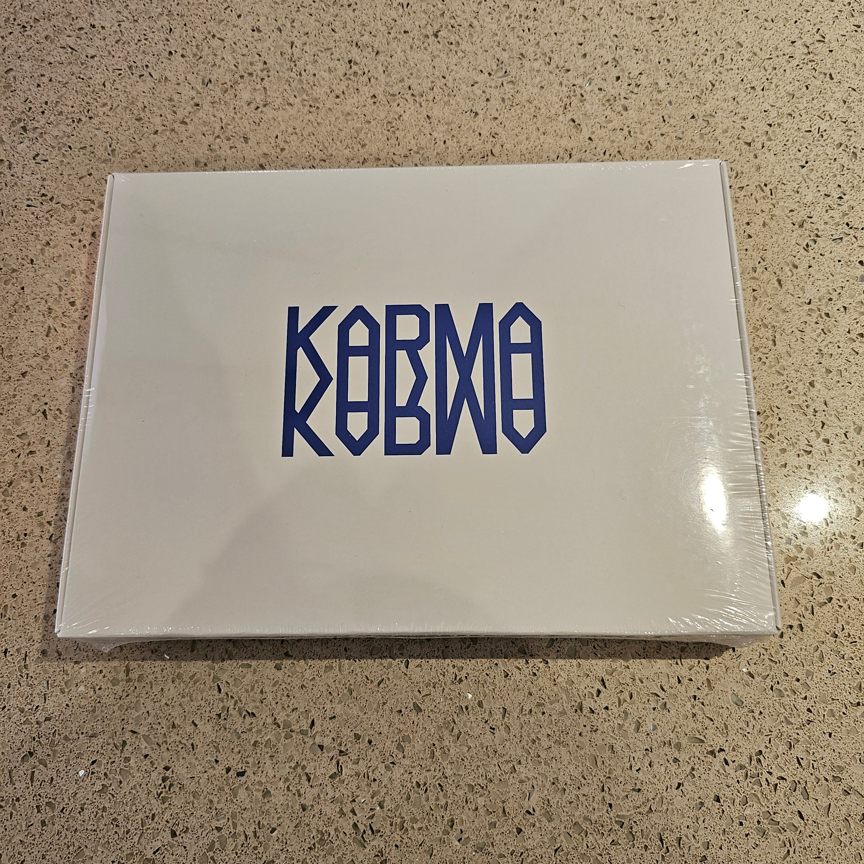 [DAMAGED] STRAY KIDS - KARMA (PHOTOBOOK VER.) – Yes Idol - Kpop & Cpop ...
